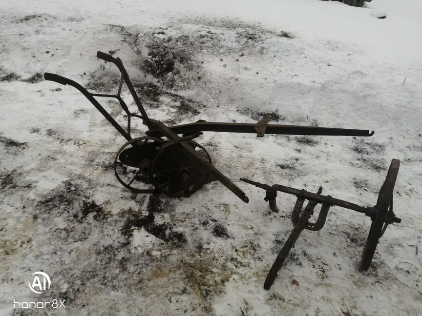 Конный плуг