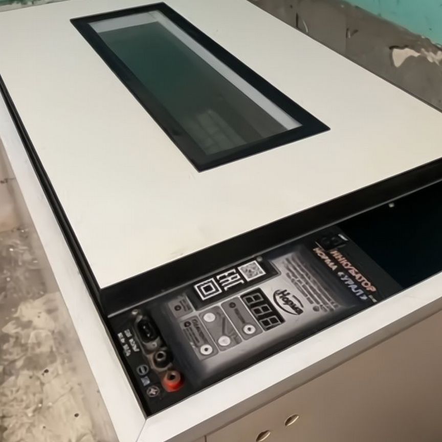 Инкубатор для яиц автоматический