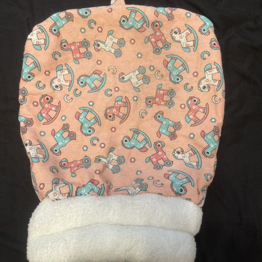 Лежанка для кошек