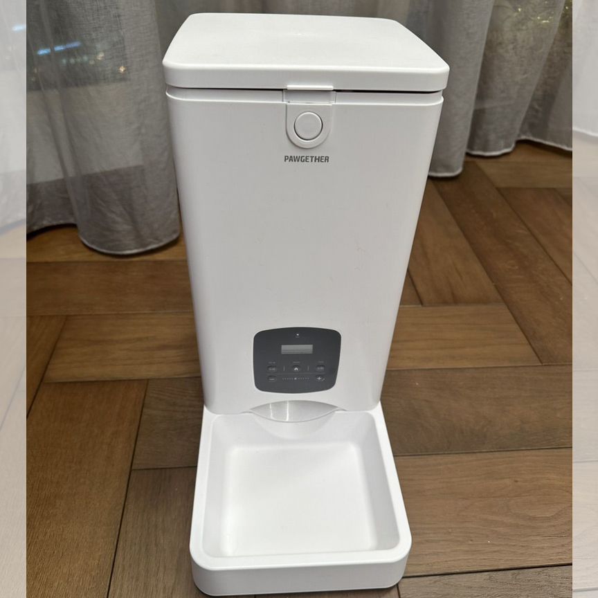 Автокормушка для кошек и собак Pawgether