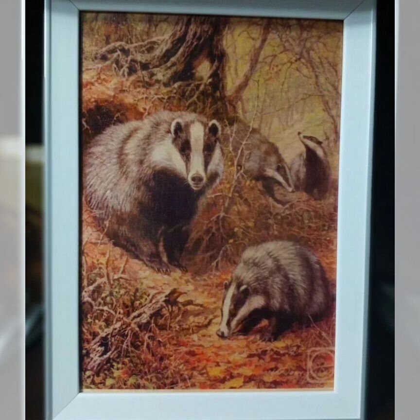 Картина на дереве Барсучья нора