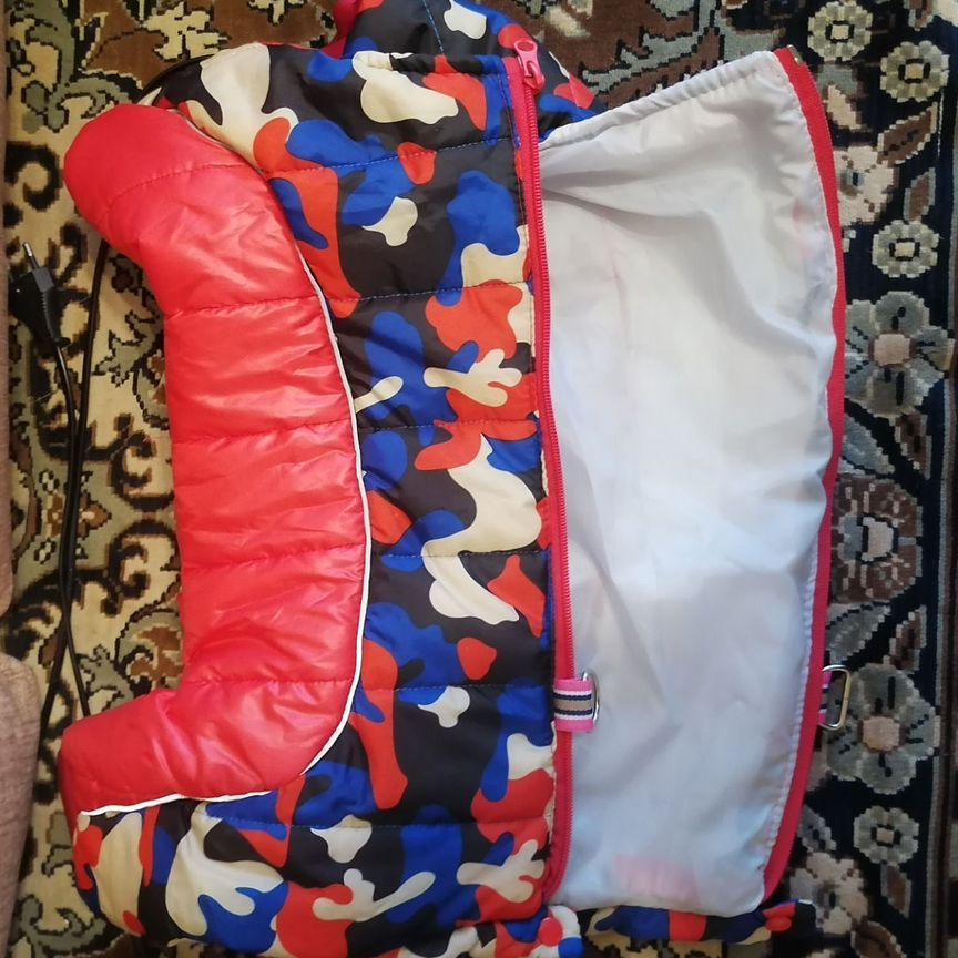 Зимний комбинезон для маленькой собаки