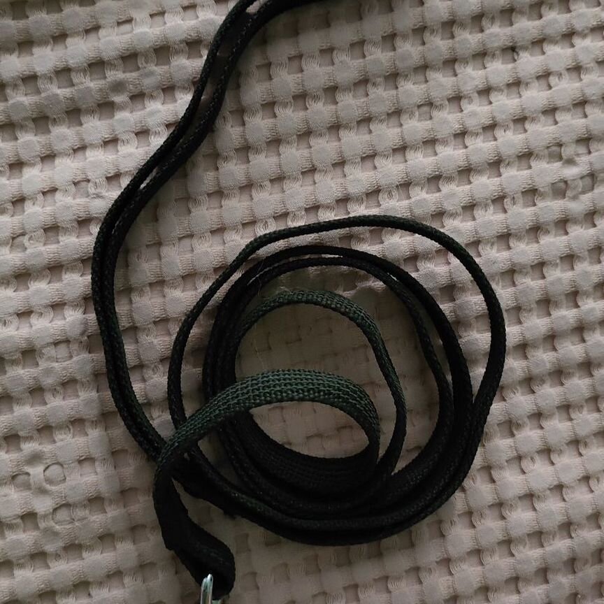 Прорезиненный поводок