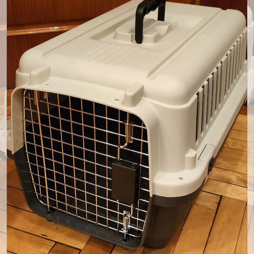 Переноска для кошек и собак