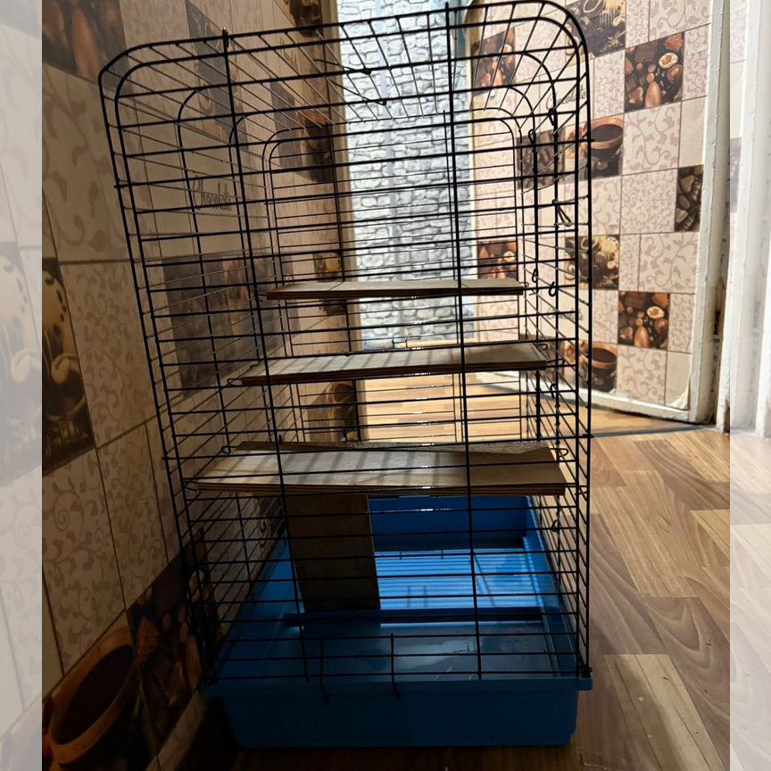 Подам клетку в хорошем состояние