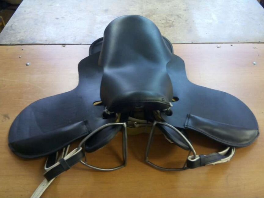 Седло кавалерийское кожаное гост