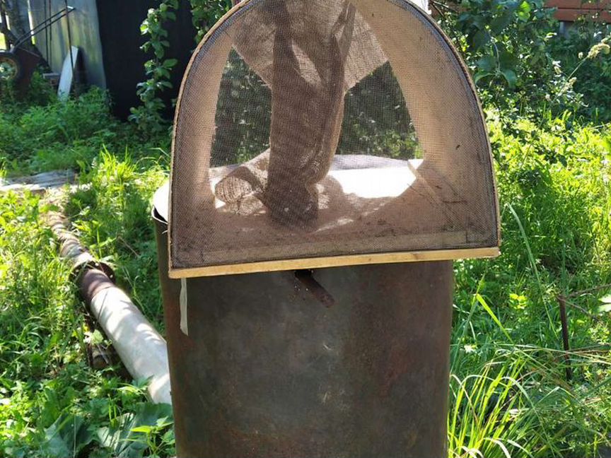 Роевни и рамки для сот