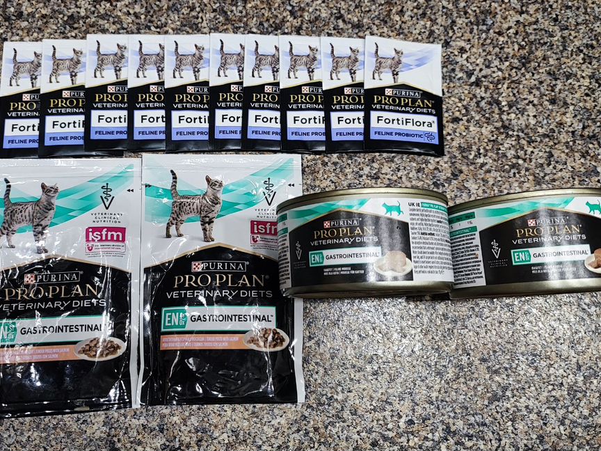 FortiFlora для кошек и ветеринарная диета Proplan