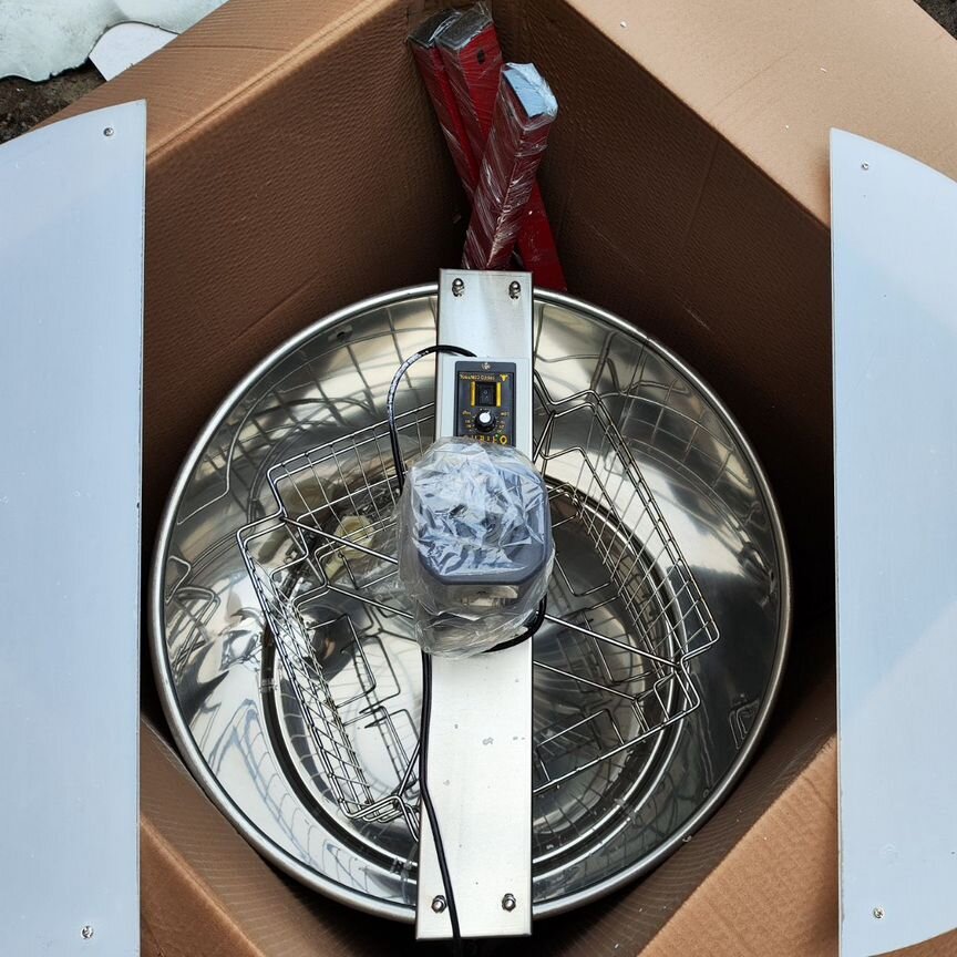 Медогонка электрическая 4-х рамочная