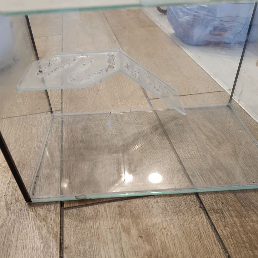 Черепашатник аквариум