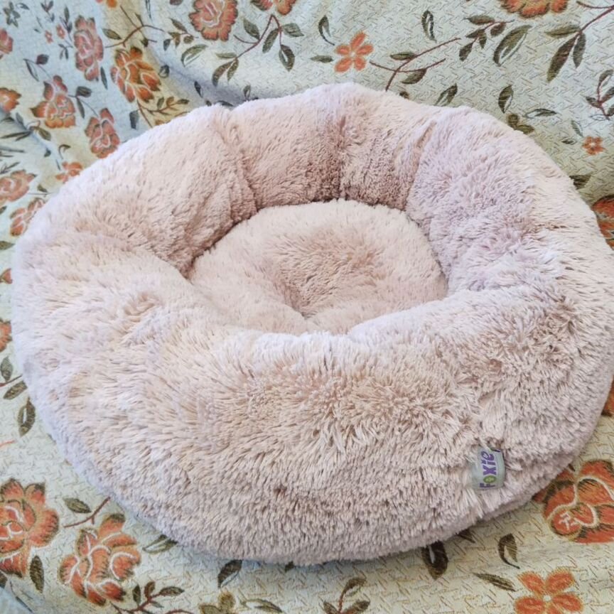 Продам лежанку для собачки или кошки