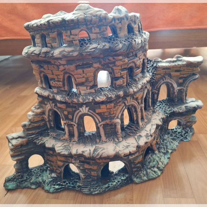 Декорации в аквариум