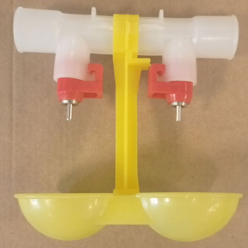 Поилка на 20 мм трубу двойная