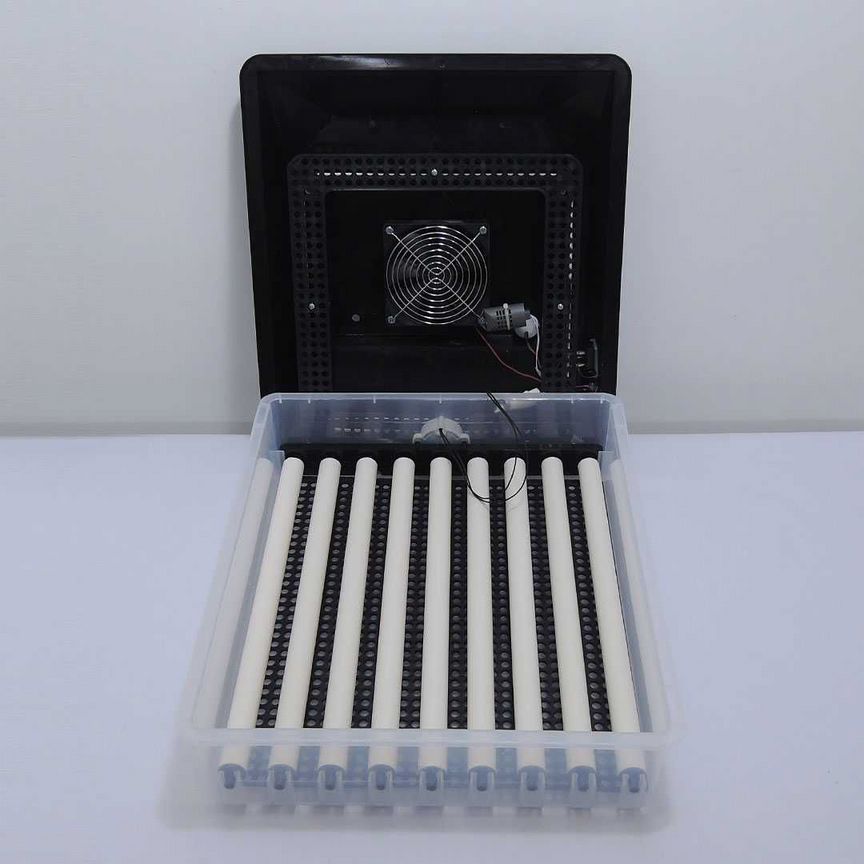 Новый инкубатор гарант 64