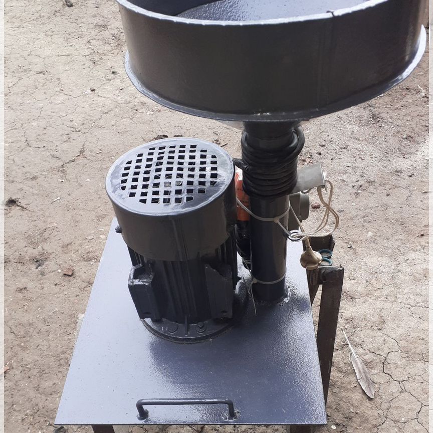 Крупорушка зернодробилка