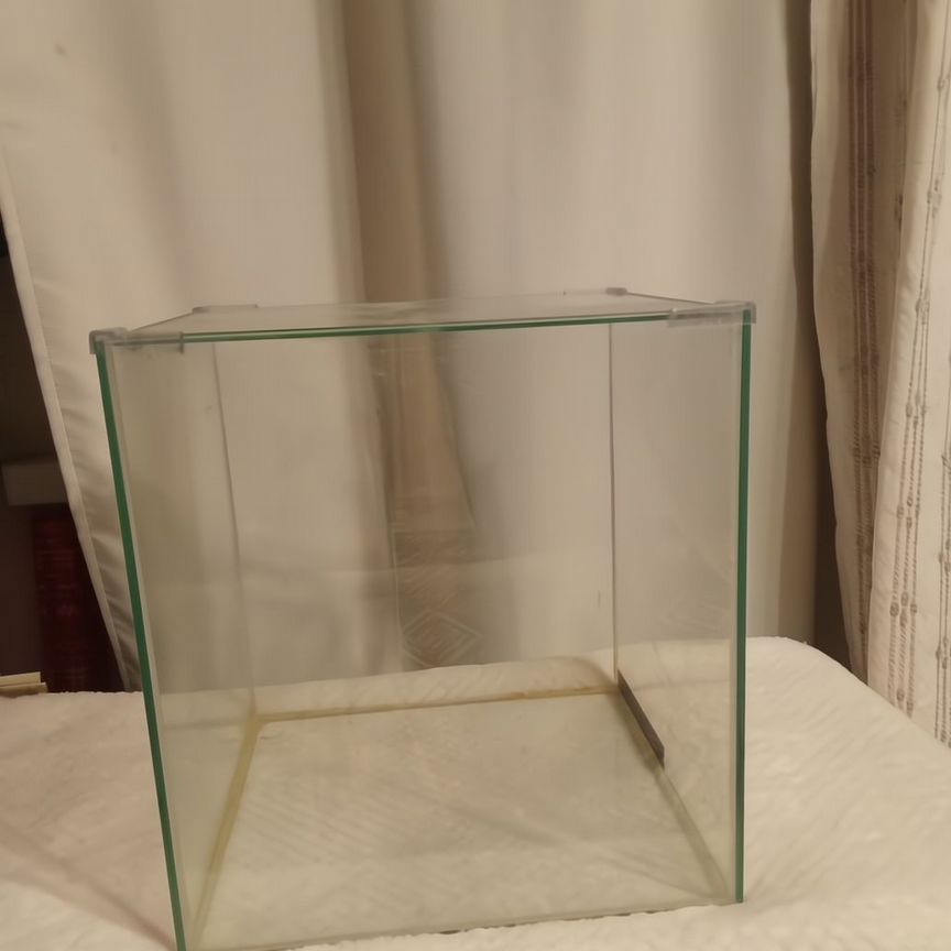 Аквариум куб с крышкой 20 литров