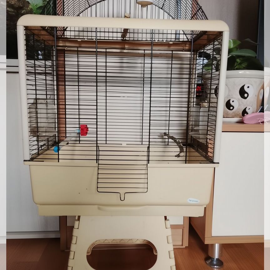 Клетка для птиц большая