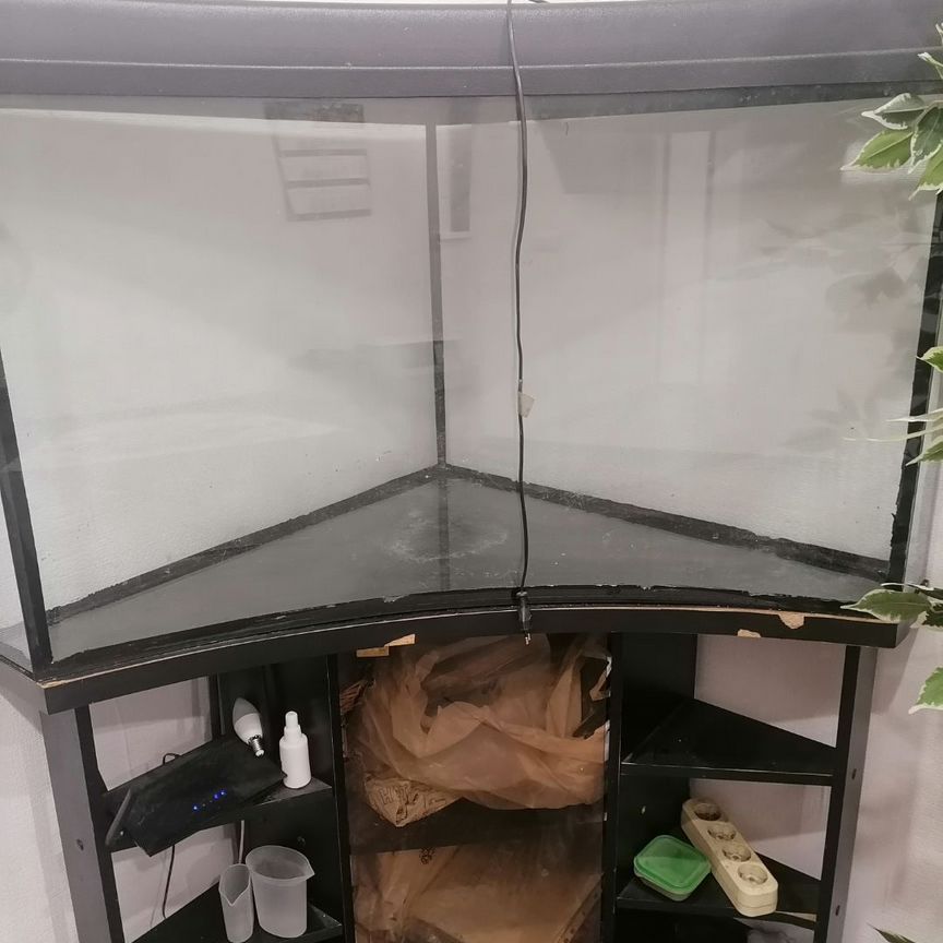 Аквариум с тумбой 200 литров