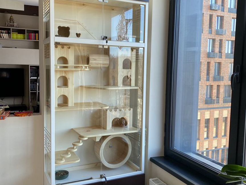 Витрина для шиншилл с родилкой