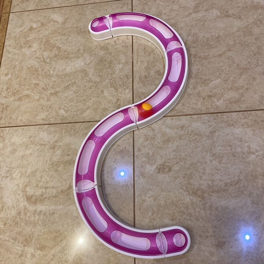 Трек с мячиком для кошки