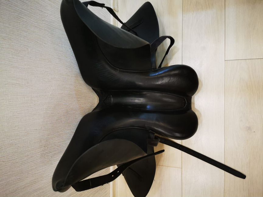 Седло для лошади