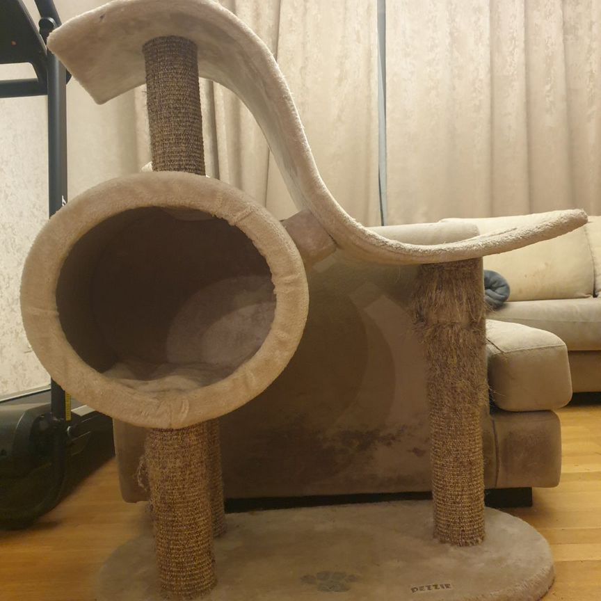 Когтеточка домик для кошки бу