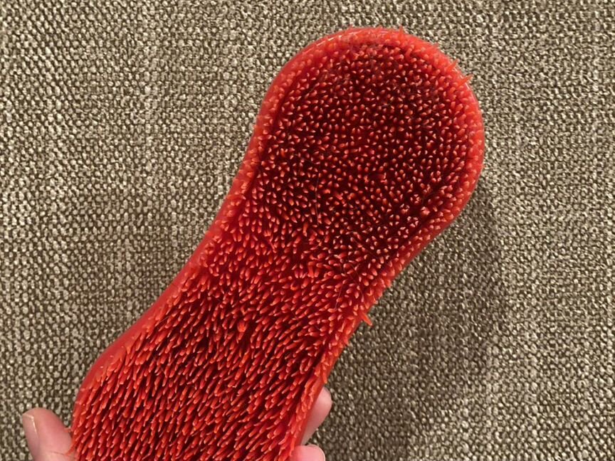 Щетка для лошади