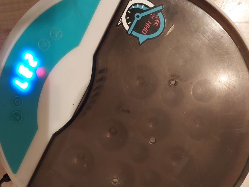 Инкубатор автоматический