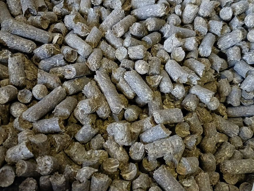 Люцерна, Травяная гранула