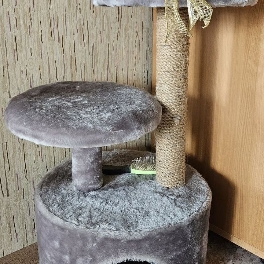 Когтеточка с домиком бу