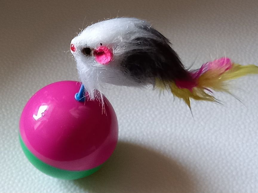 Игрушка мышка - неваляшка, дразнилка для кошек