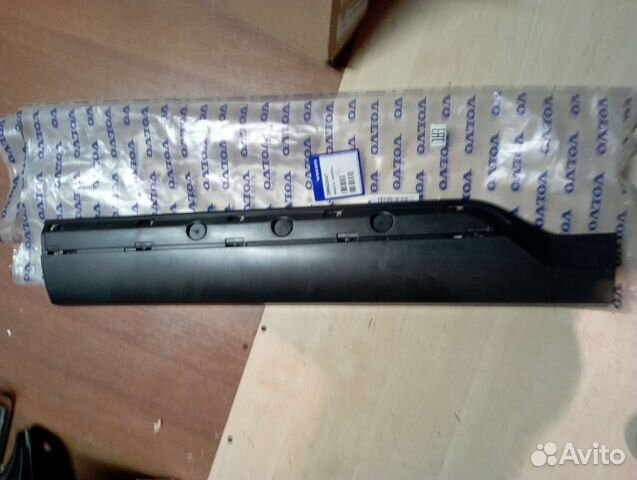 Volvo XC 90 Молдинг задней левой двери купить в Калининграде VOLVO ...