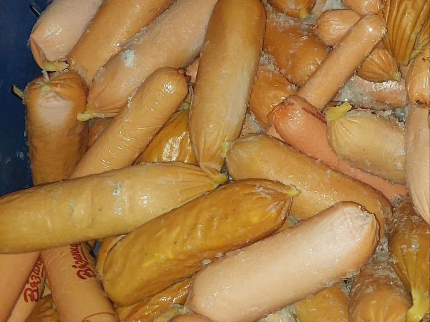 На корм животным просрочка