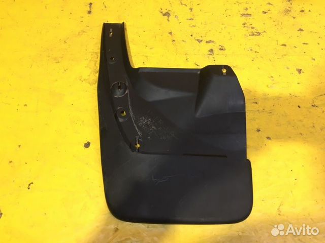 Брызговик передний левый Toyota Land Cruiser Prado купить в Москве ...