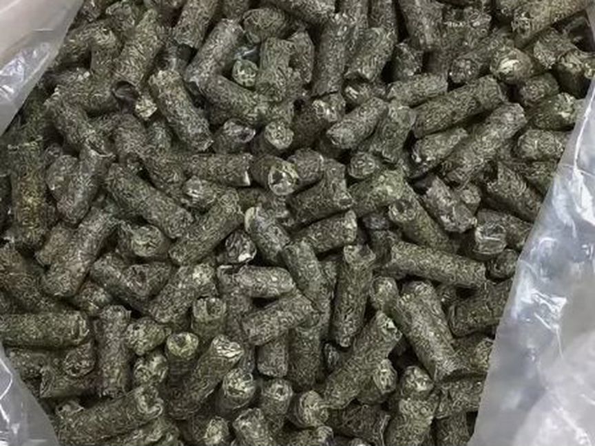 Корм для сельскохозяйственных животных гранулирова