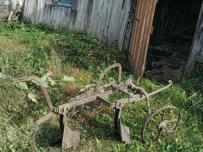 Плуг для лошади