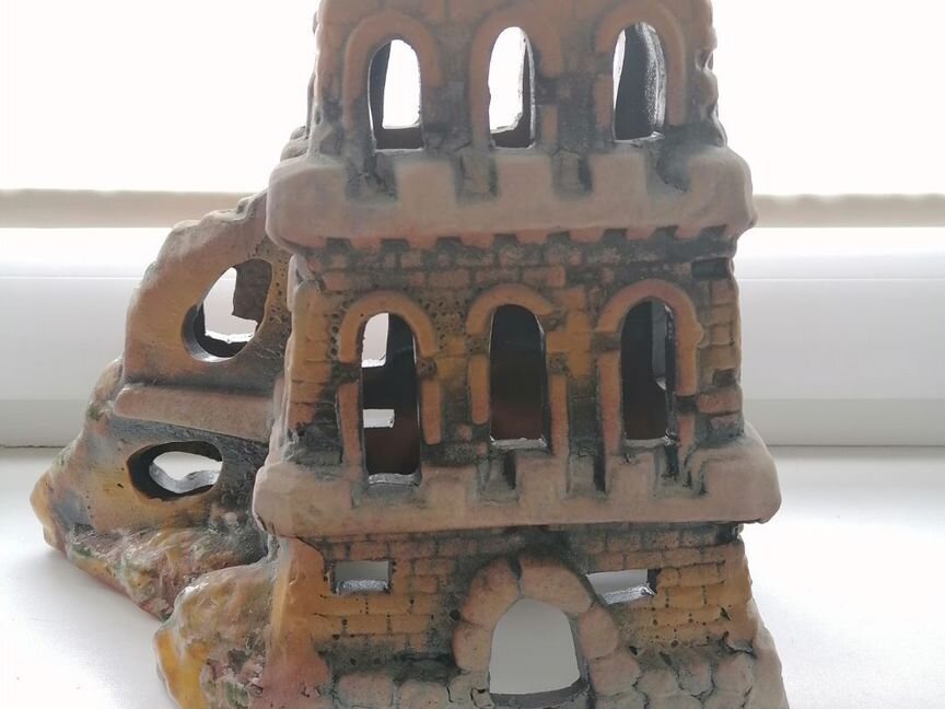 Башня в аквариум