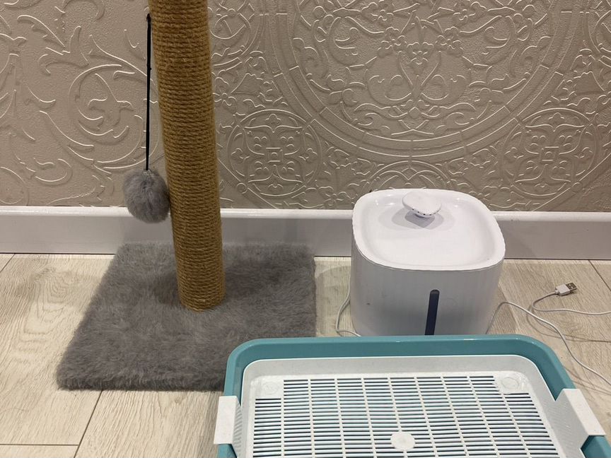 Лоток, поилка, когтеточка