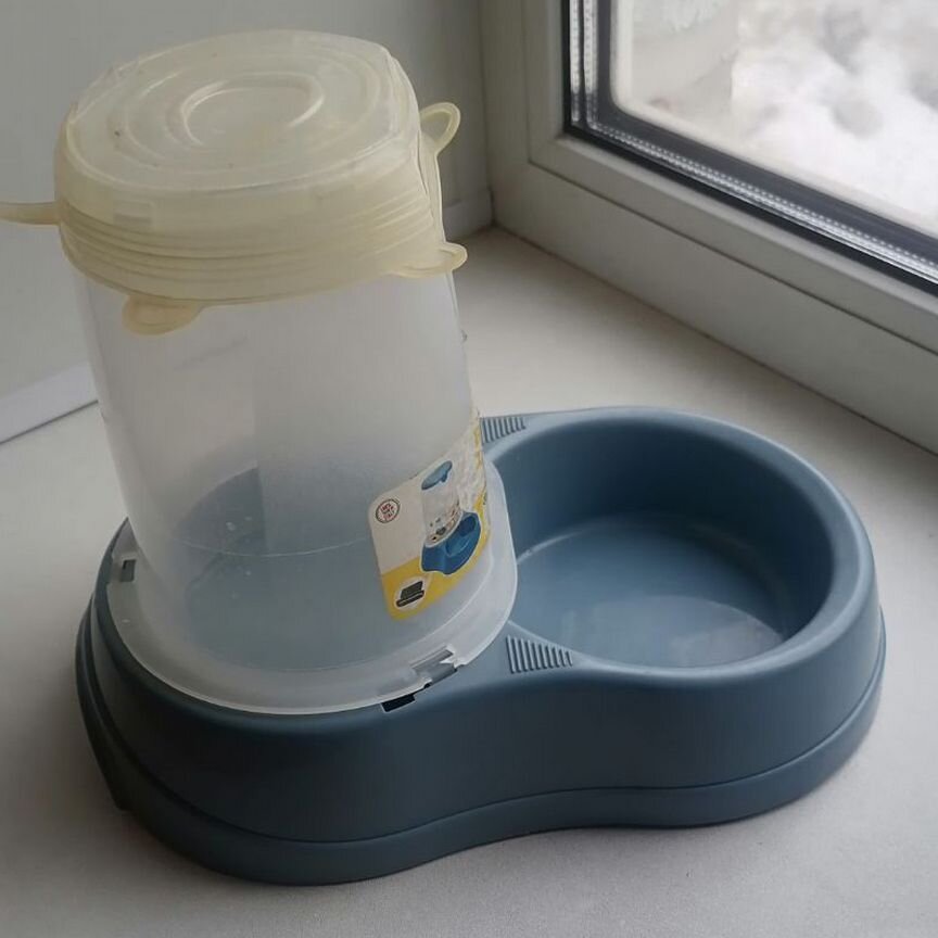 Кормушка для животных