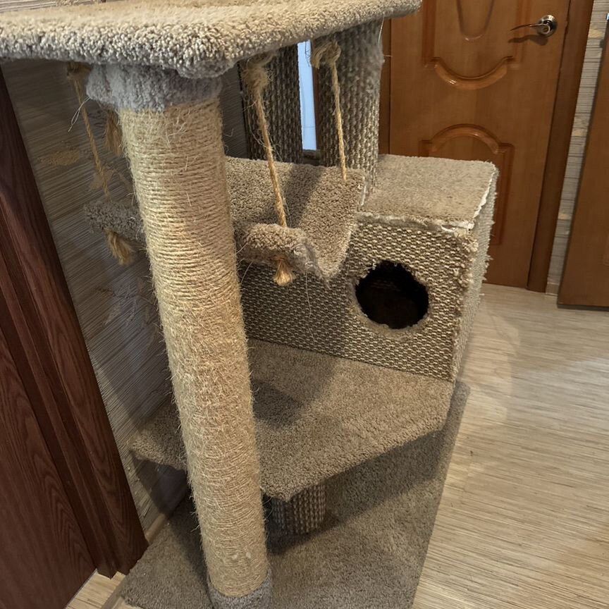 Домик для кошки с когтеточкой