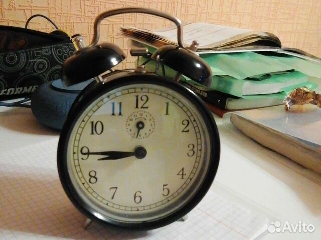 Часы заводные с будильником купить в Санкт-Петербурге | Хобби и отдых ...