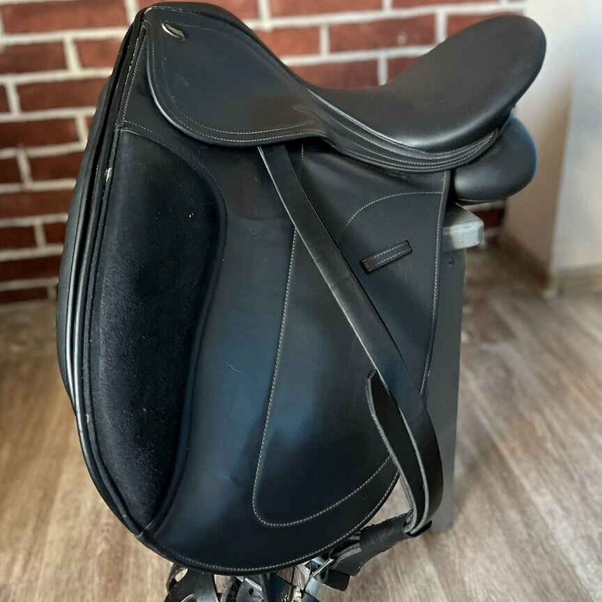 Седло со сменным ленчиком