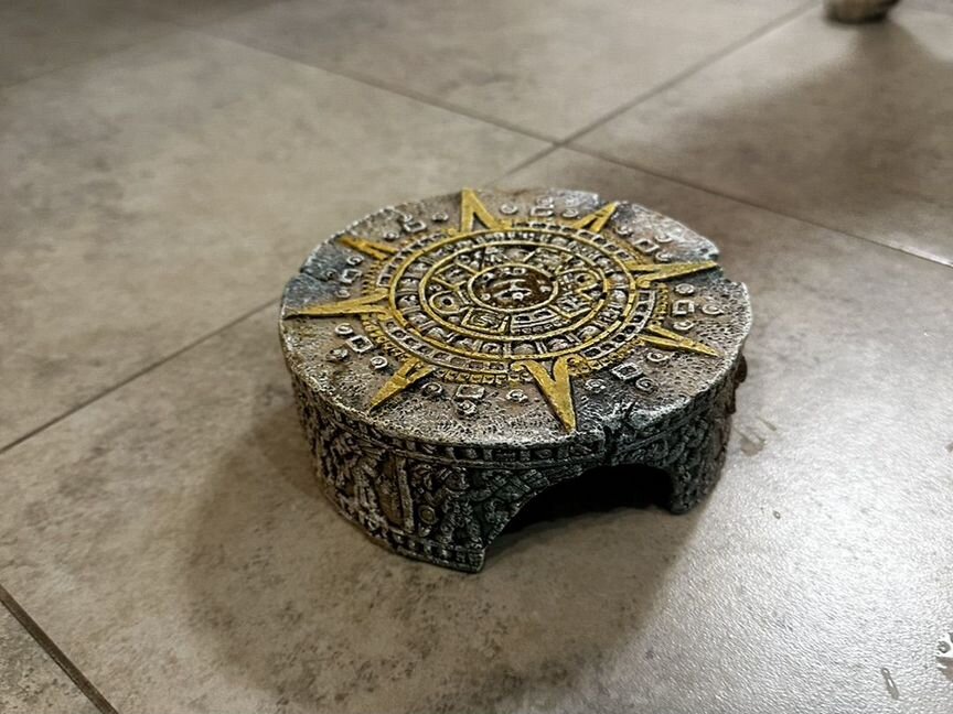 Укрытие Exo Terra Aztec Calendar Stone Hide Out