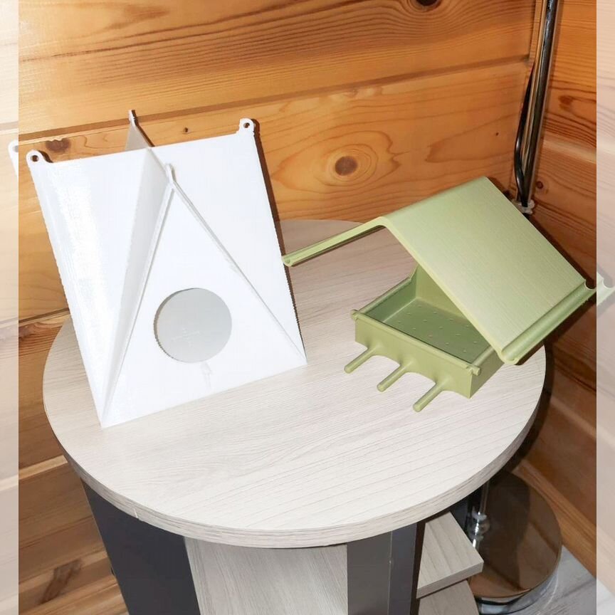 Кормушка для птиц скворечник