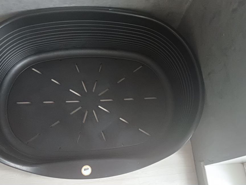 Лежак пластиковый для собаки