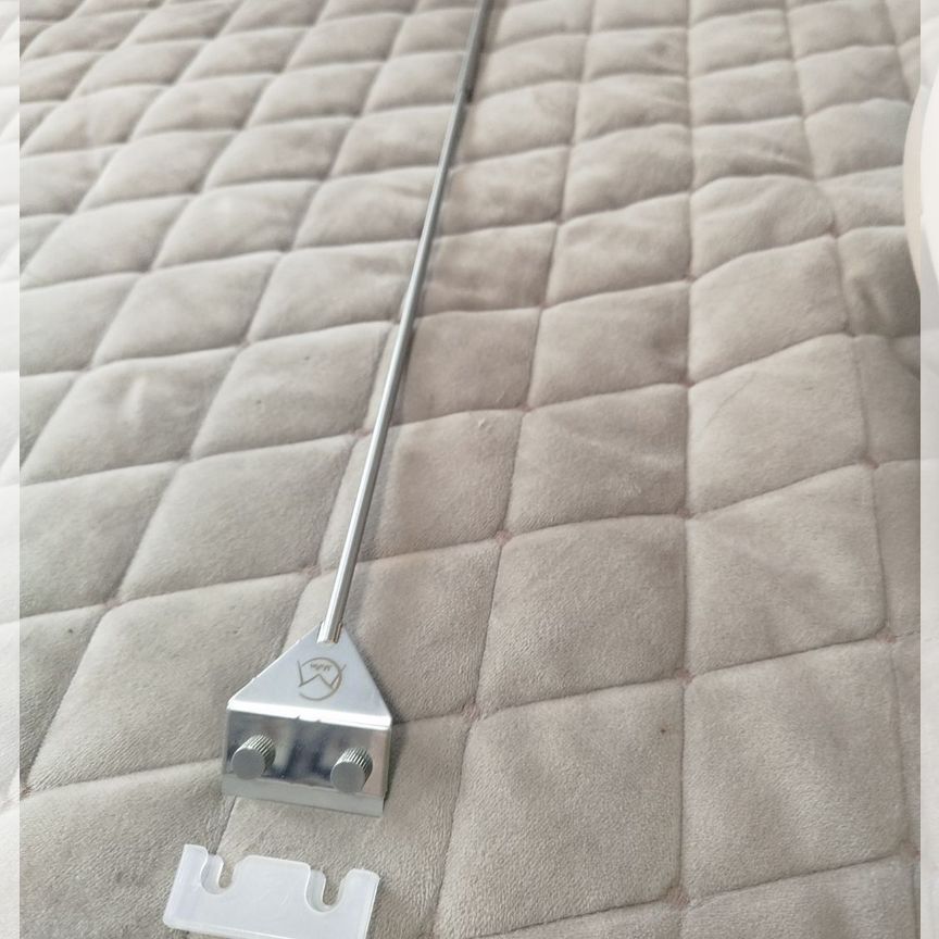 Скребок для чистки аквариума