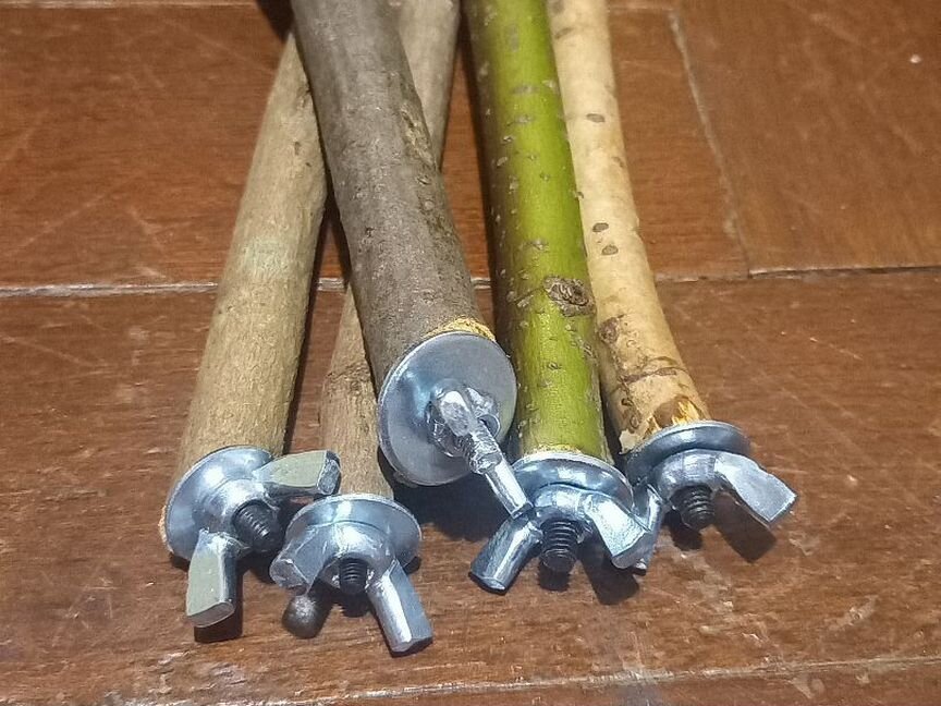 Игрушки для птиц и грызунов