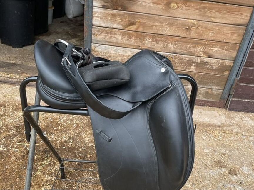 Седло для лошади