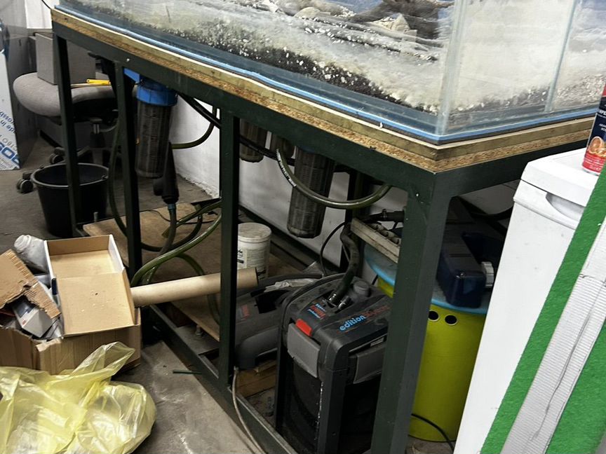 Аквариум с стойкой