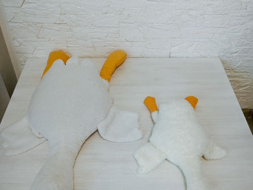 Гусь игрушка мягкая